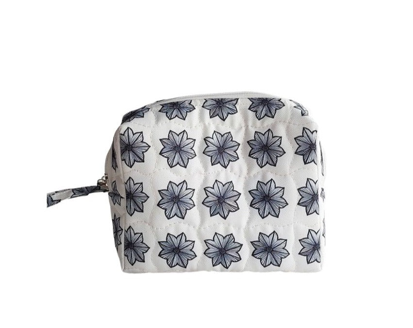 Zen Pouch - Design 3 — polly & other stories